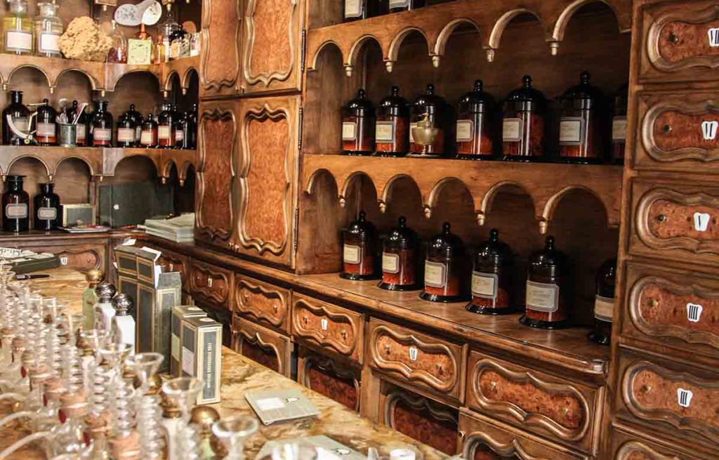 Officine Buly, a journey through time – French Glimpses