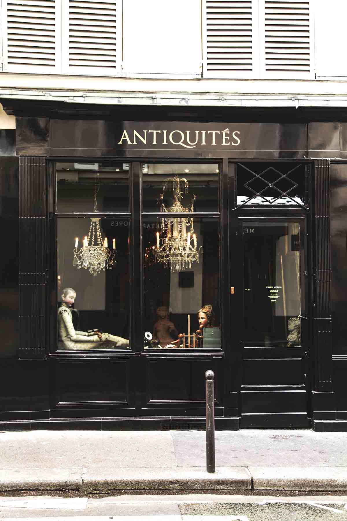 Yveline antiques, an institution in Saint Germain des Prés – French ...