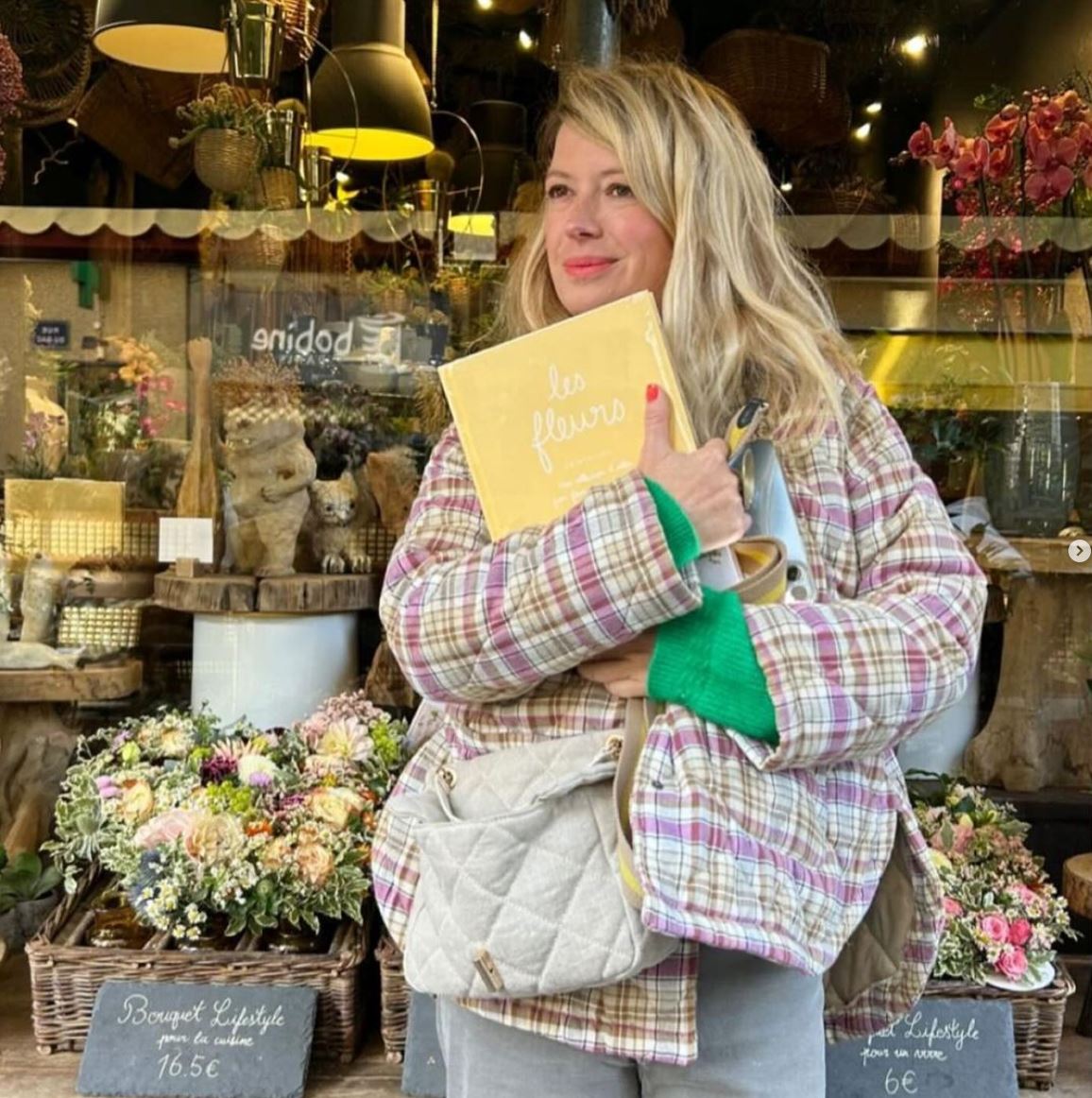 Zoé de Las Cases enchants us with her book “Les Fleurs” – French Glimpses