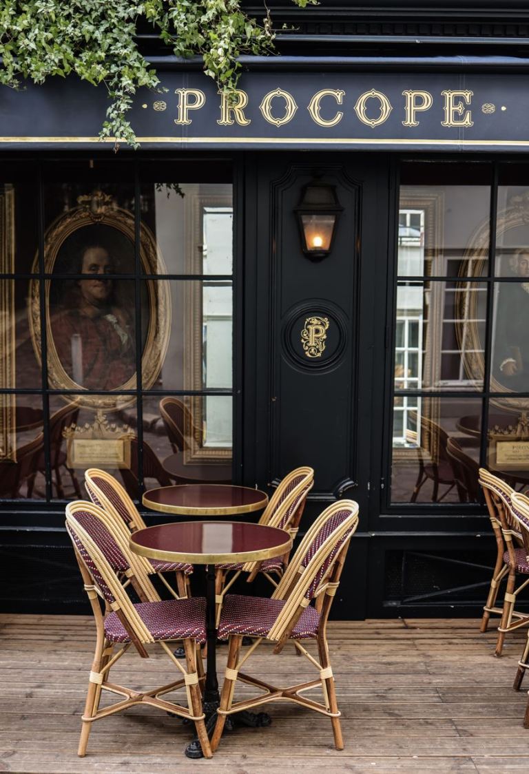 Why is Le Procope one of the most legendary cafés in Paris ? – French ...