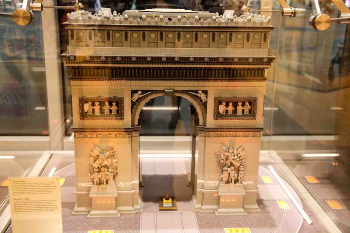 Paris in lego – French Glimpses