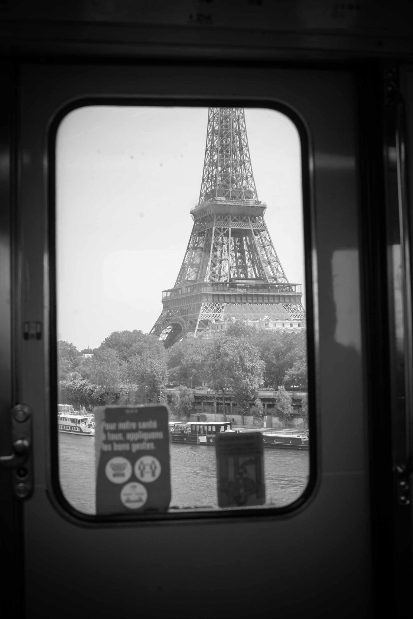 Metro line 6 : The most beautiful view of Paris