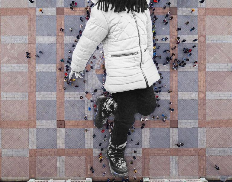 The artist JR deploys a giant work in Paris for Ukraine – French Glimpses
