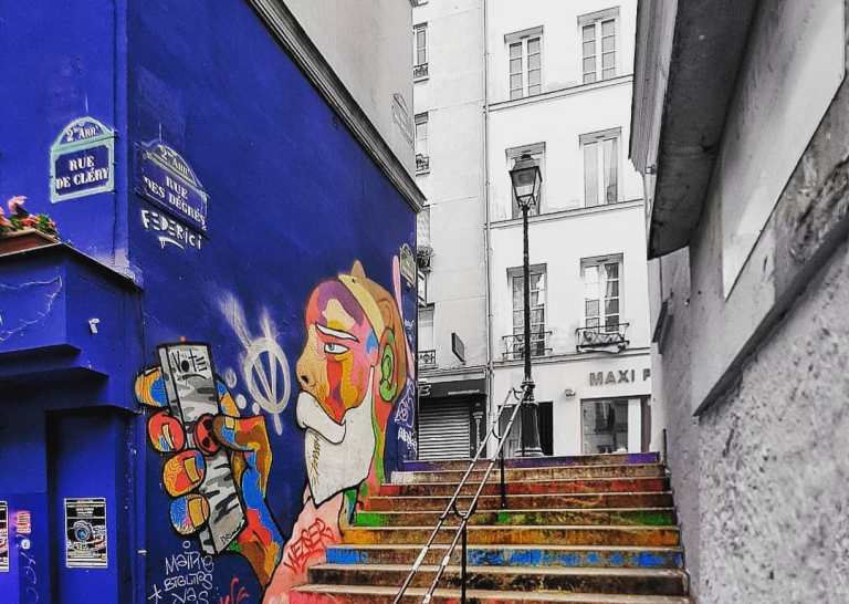 The smallest street in Paris: rue des Degrés – French Glimpses