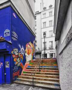 The smallest street in Paris: rue des Degrés – French Glimpses