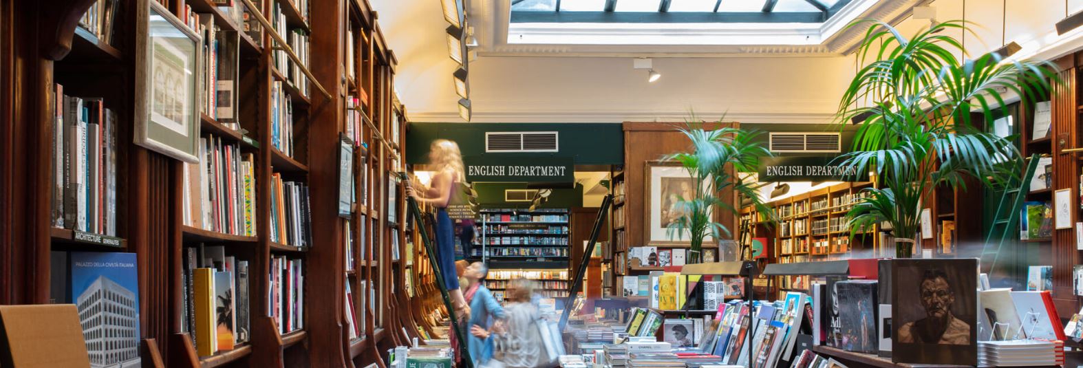 Explore Paris’ Most Beautiful Bookstores – French Glimpses